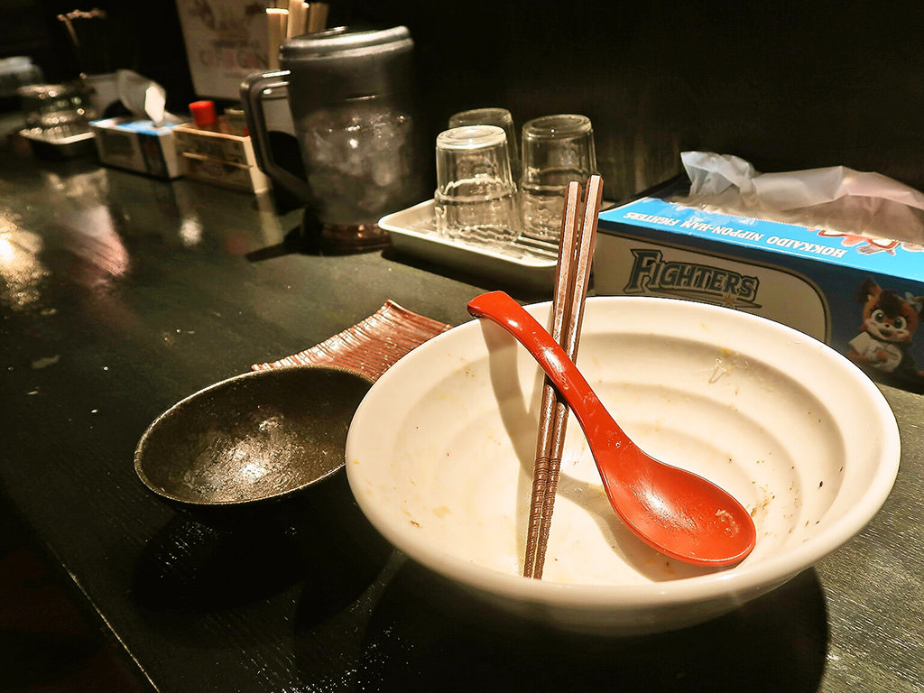 CRAB GANG クラブギャング「花咲蟹薫る札幌油そば」 | 札幌ラーメンブログ